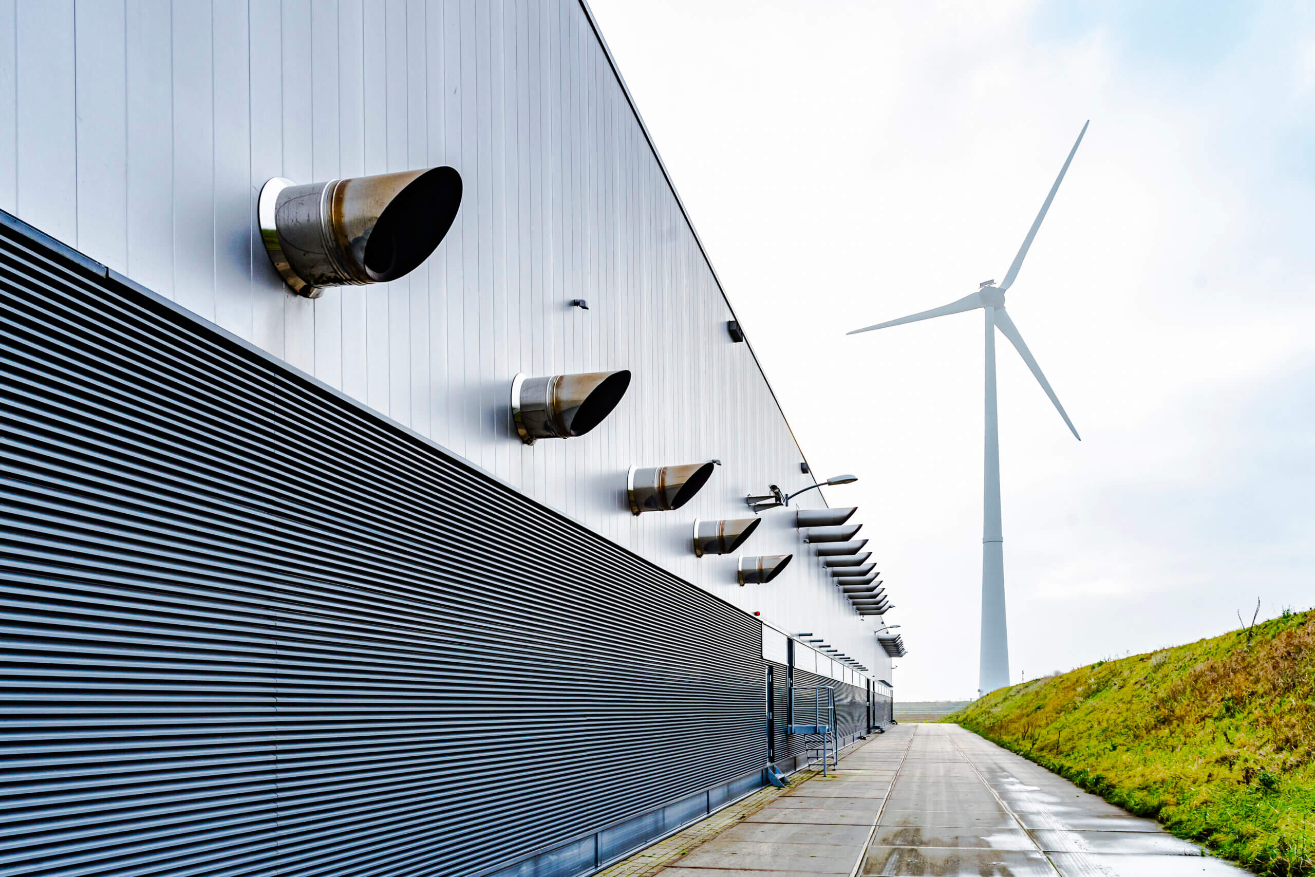 Netherlands-Eemshaven (NL) - QTS Data Centers